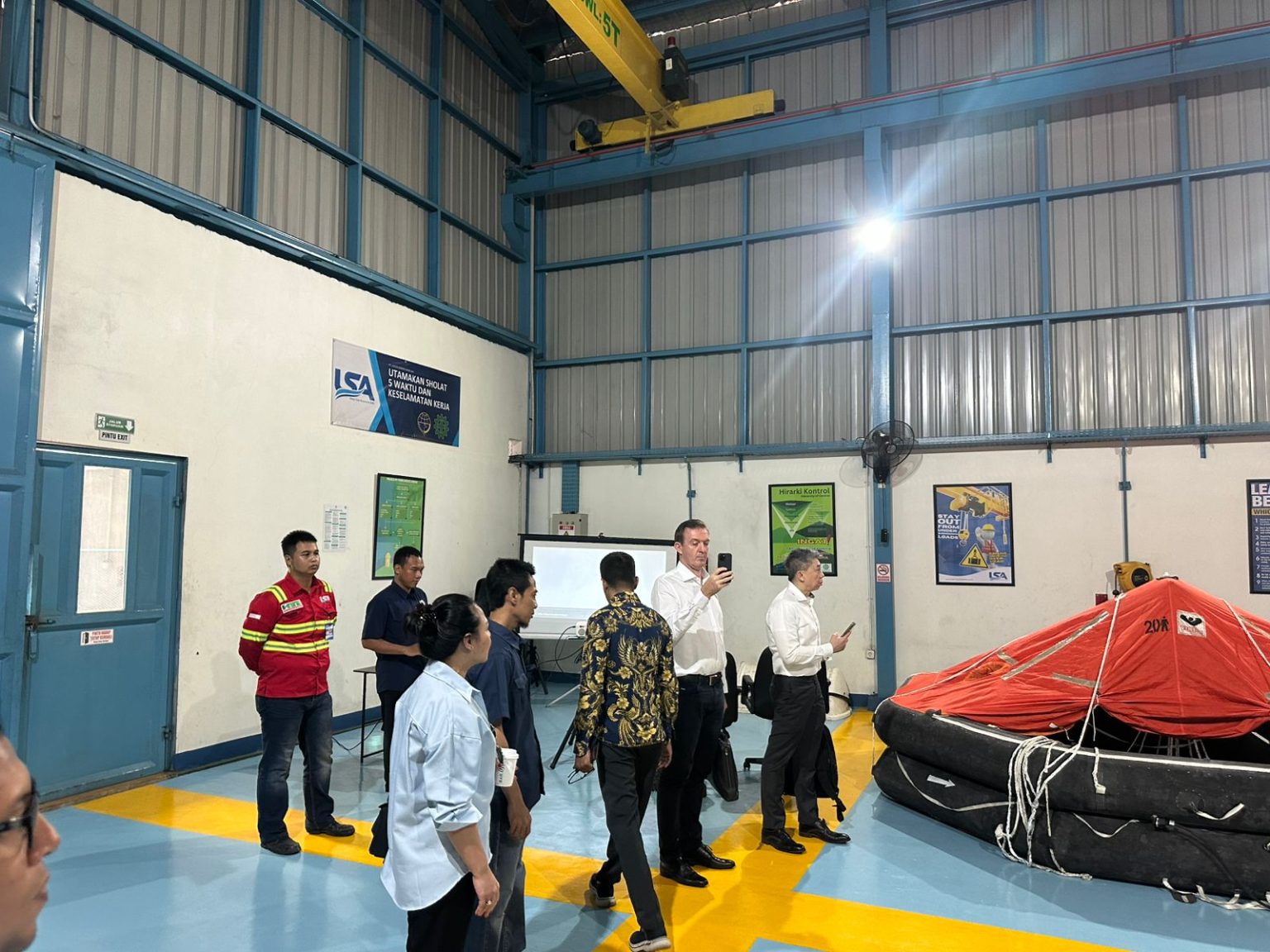 Viking Singapore leadership visit PT LSA’s service station to get ...